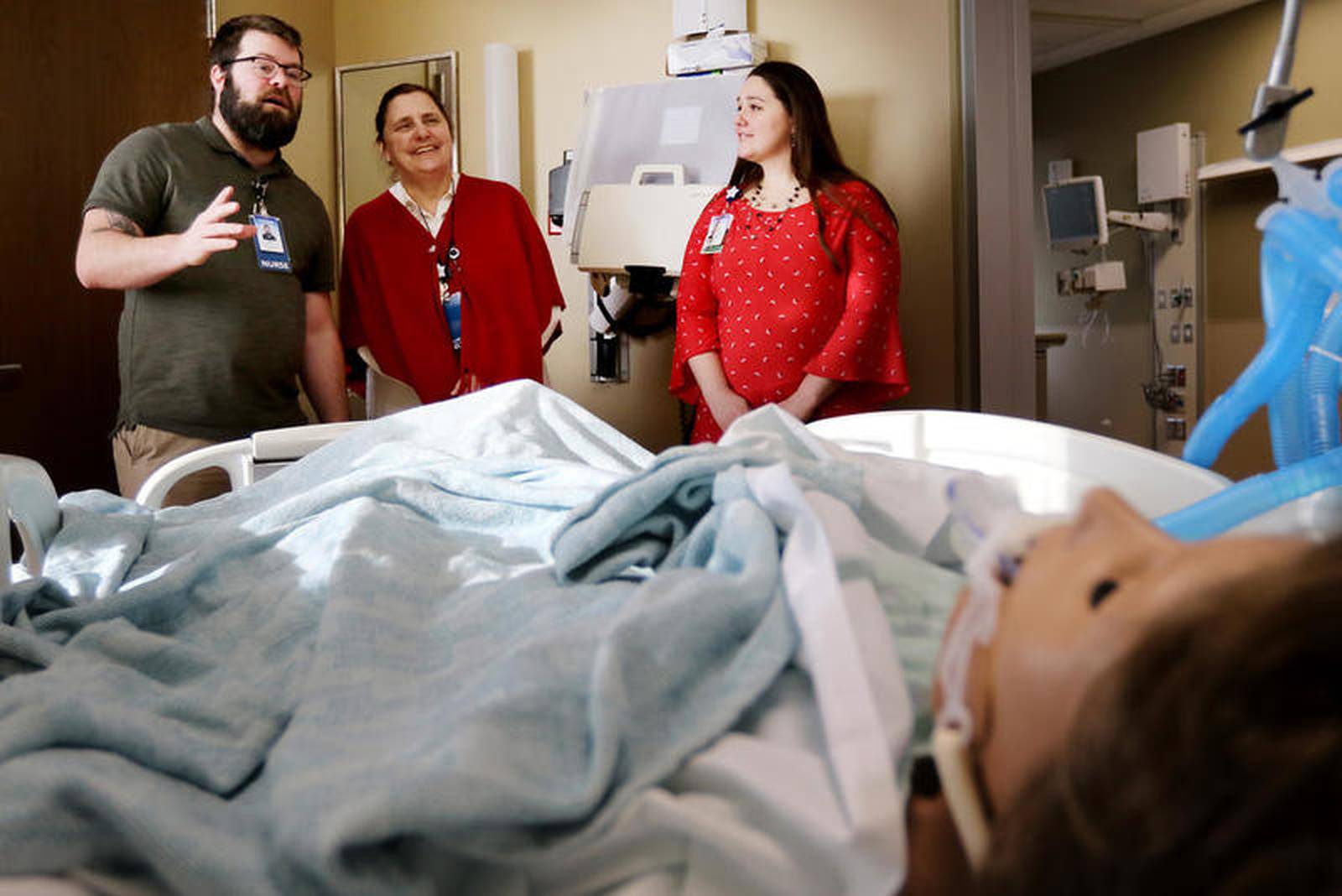 Northwestern Medicine McHenry Hospital opens progressive care unit ...