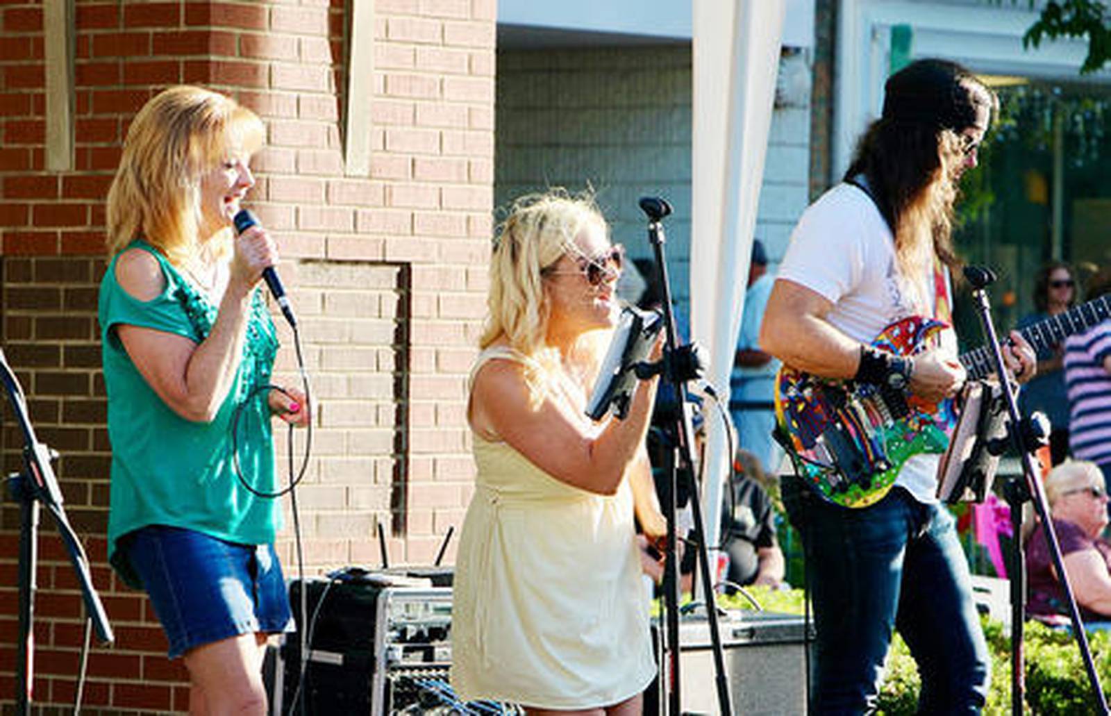 Jelly Roll, Shinedown among many musicians performing in Clinton, Iowa ...