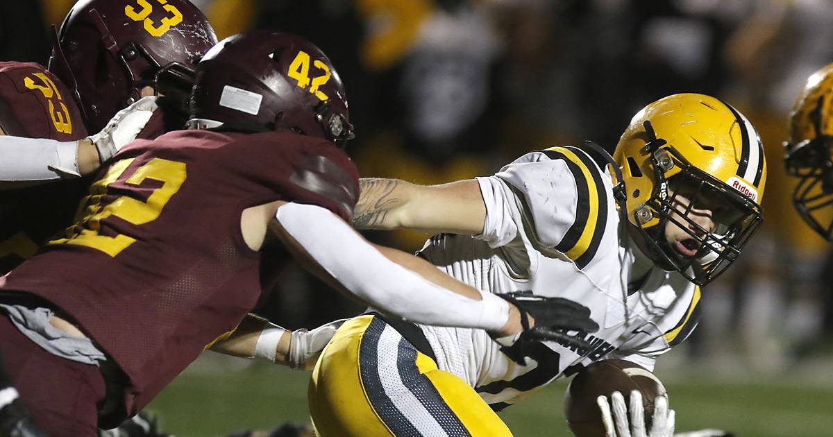 Harley Rizzs runs for career-high 216 yards as St. Laurence tops ...