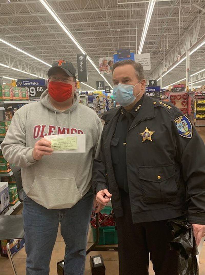 Cary Police Department officers shop with 10 children during Shop with ...