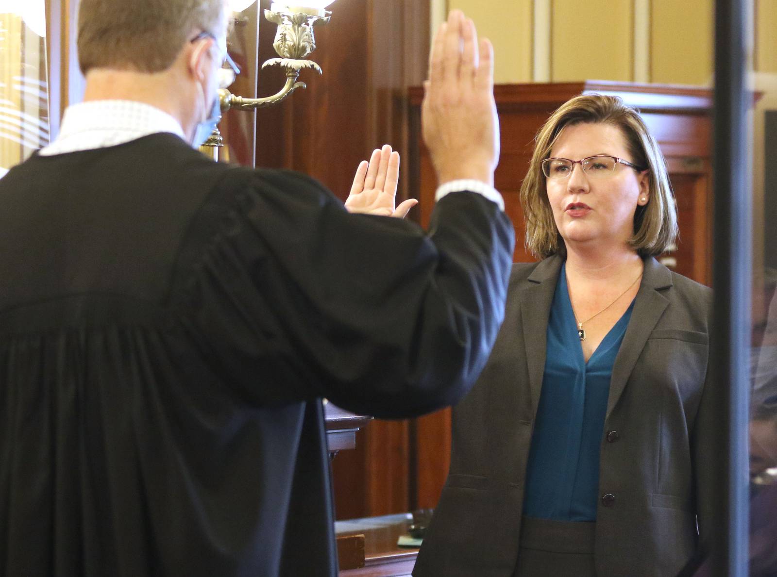 Stephanie Klein sworn in as associate circuit judge Monday – Shaw Local