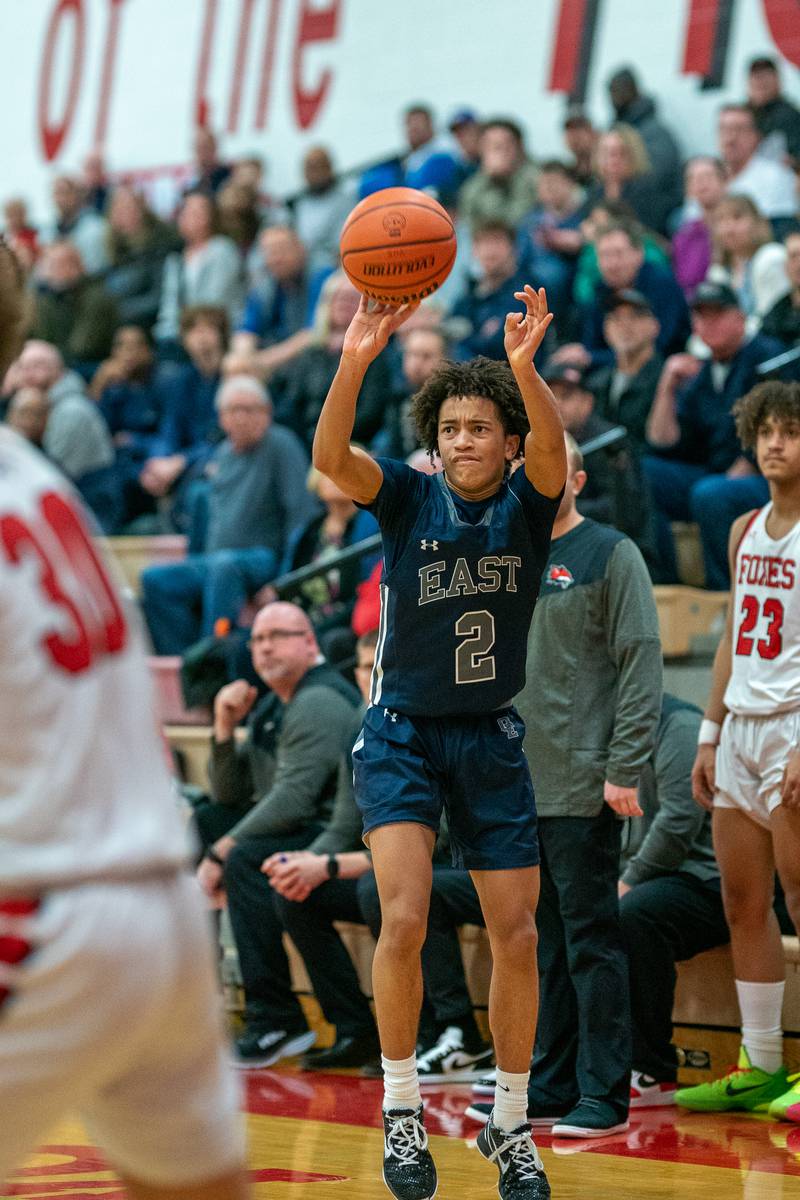 Photos: Yorkville vs. Oswego East boys basketball – Shaw Local