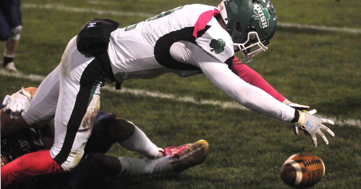 Dwight/GSW football vs Seneca: Live coverage, scores, IHSA Class 2A ...