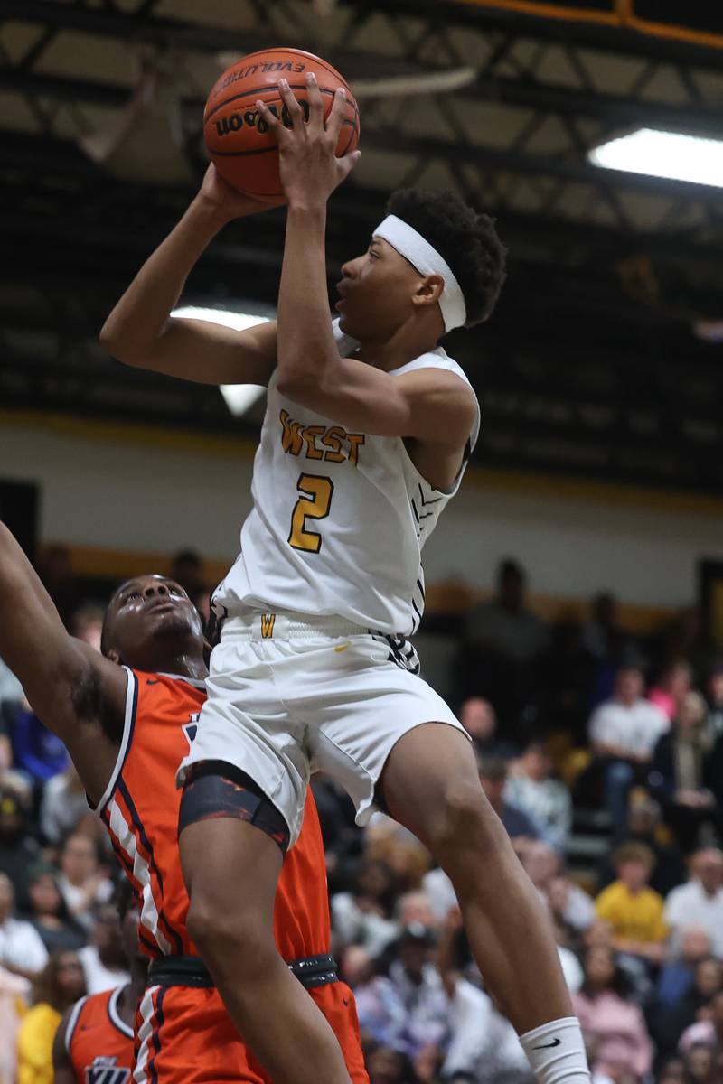 Photos: Romeoville vs. Joliet West Boys Basketball – Shaw Local