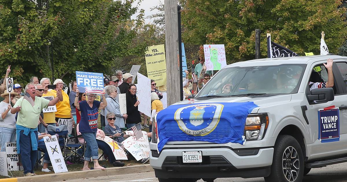 Photos: Hundreds gather in Princeton for 'No Kings' protest – Shaw Local