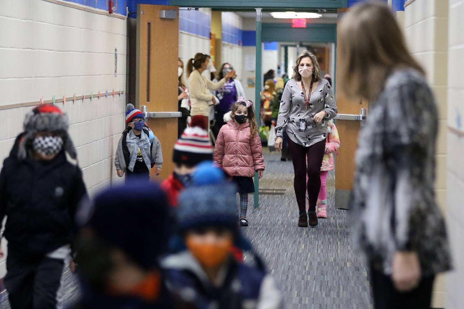 Huntley School District 158 to bring back elementary students for full ...