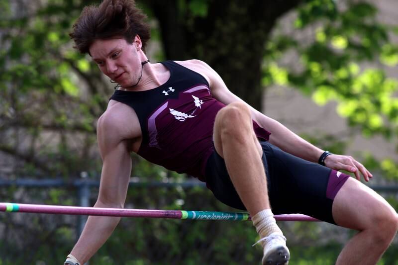 Photos: Kishwaukee River Conference Boys Track and Field Meet – Shaw Local