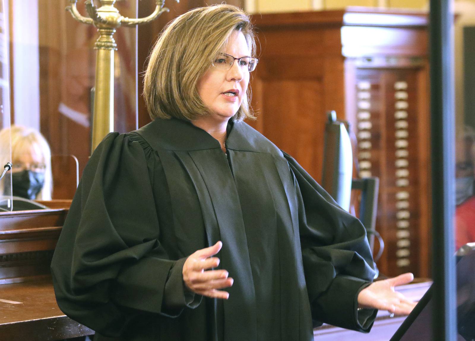 Stephanie Klein sworn in as associate circuit judge Monday – Shaw Local