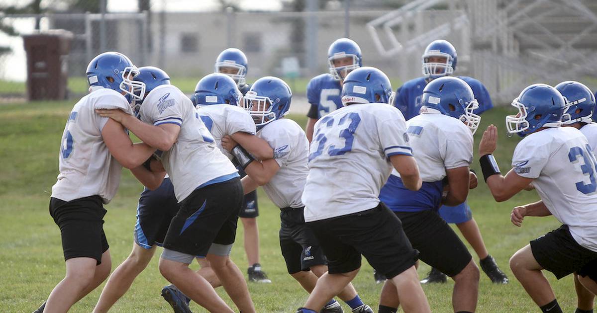 2015 high school football preview: Burlington Central Rockets – Shaw Local