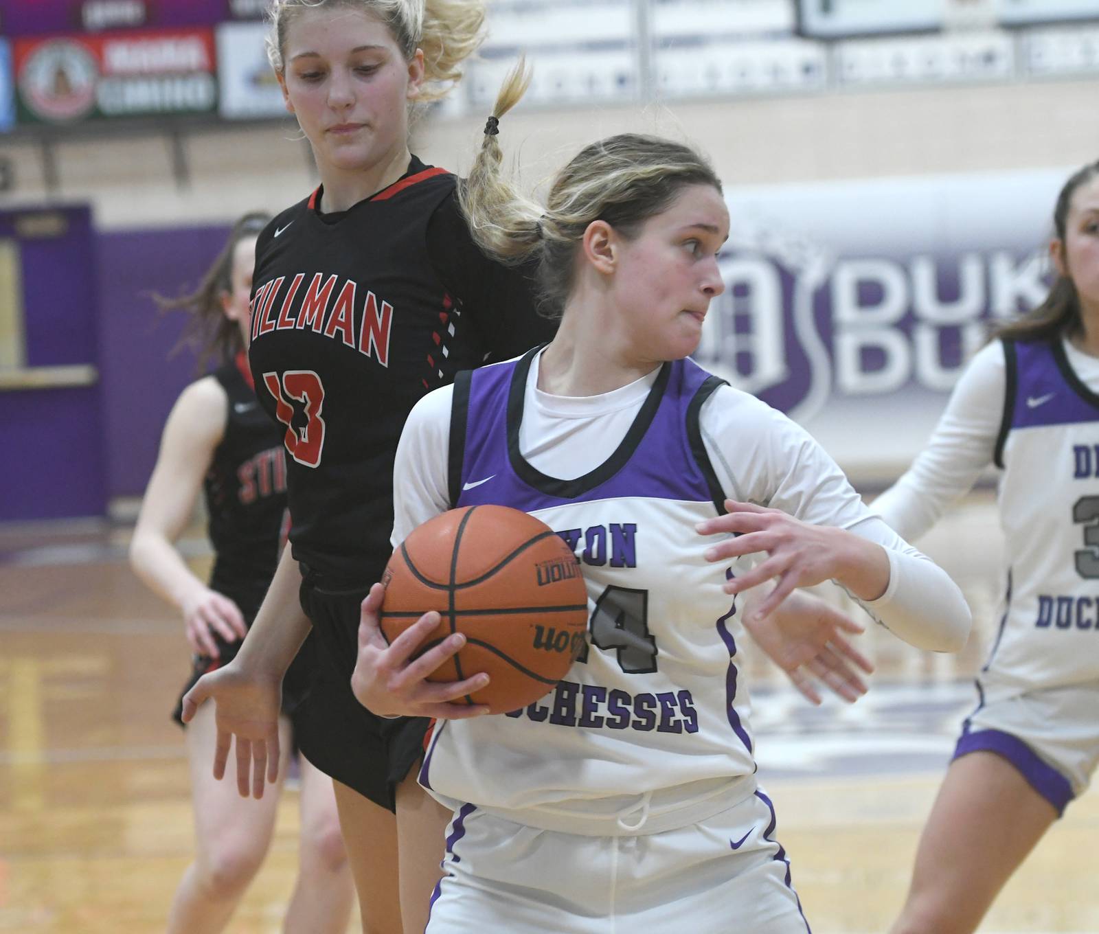 Girls basketball: Lincoln overpowers Dixon in battle of unbeatens to ...