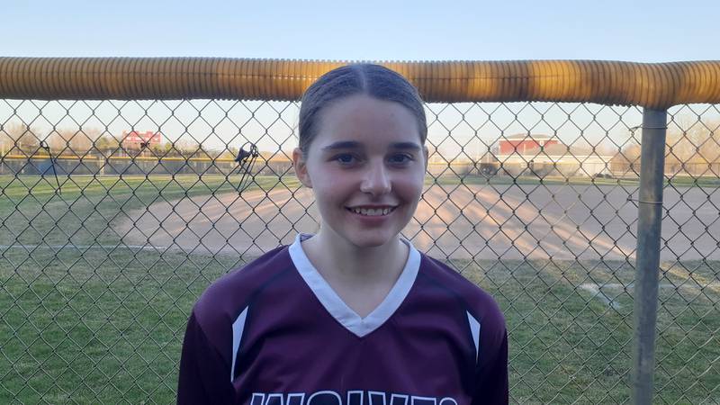 Softball: Chloe Lieurance’s 1st varsity hits help spark Prairie Ridge’s ...