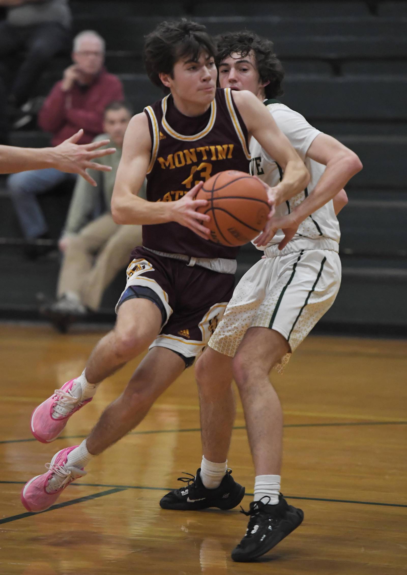Boys basketball: Montini finishes strong at St. Edward, extends win ...