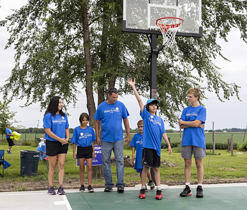 Photos: Make-A-Wish surprises Dixon boy – Shaw Local