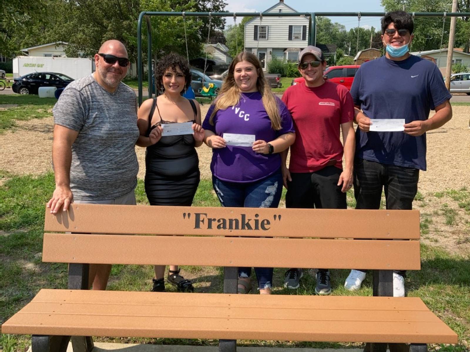 Solorio family in DePue awards scholarship – Shaw Local