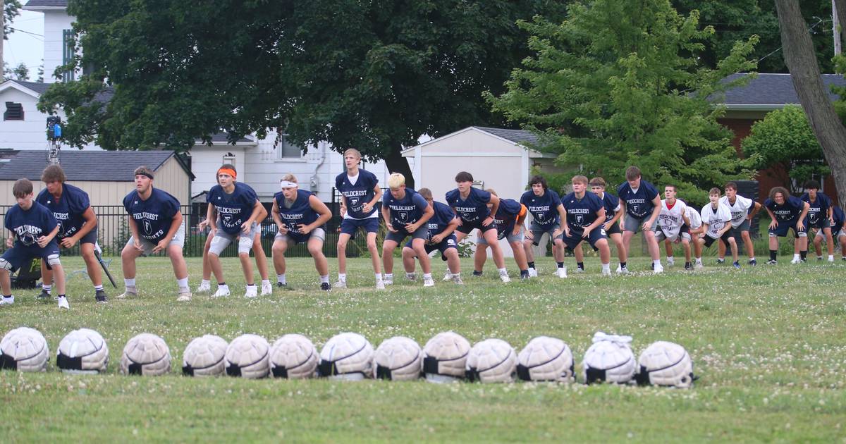 Photos: Fieldcrest High School holds football camp – Shaw Local