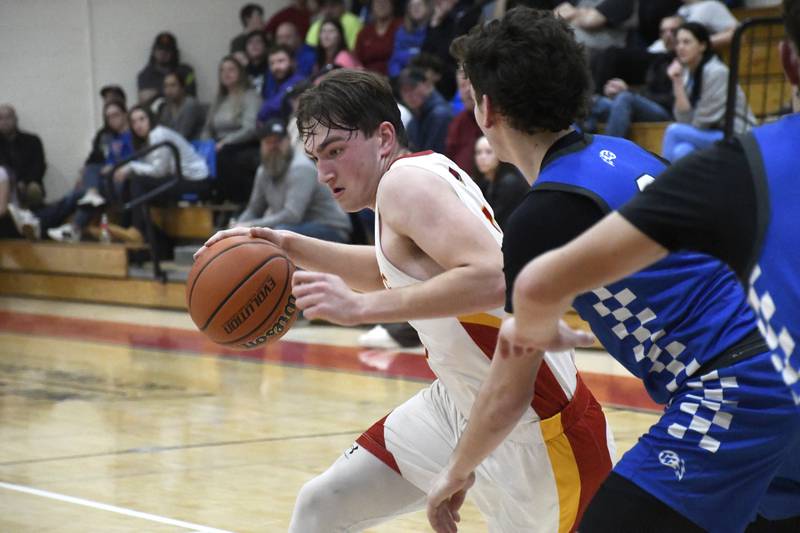 Photos: Clifton Central at St. Anne boys basketball – Shaw Local
