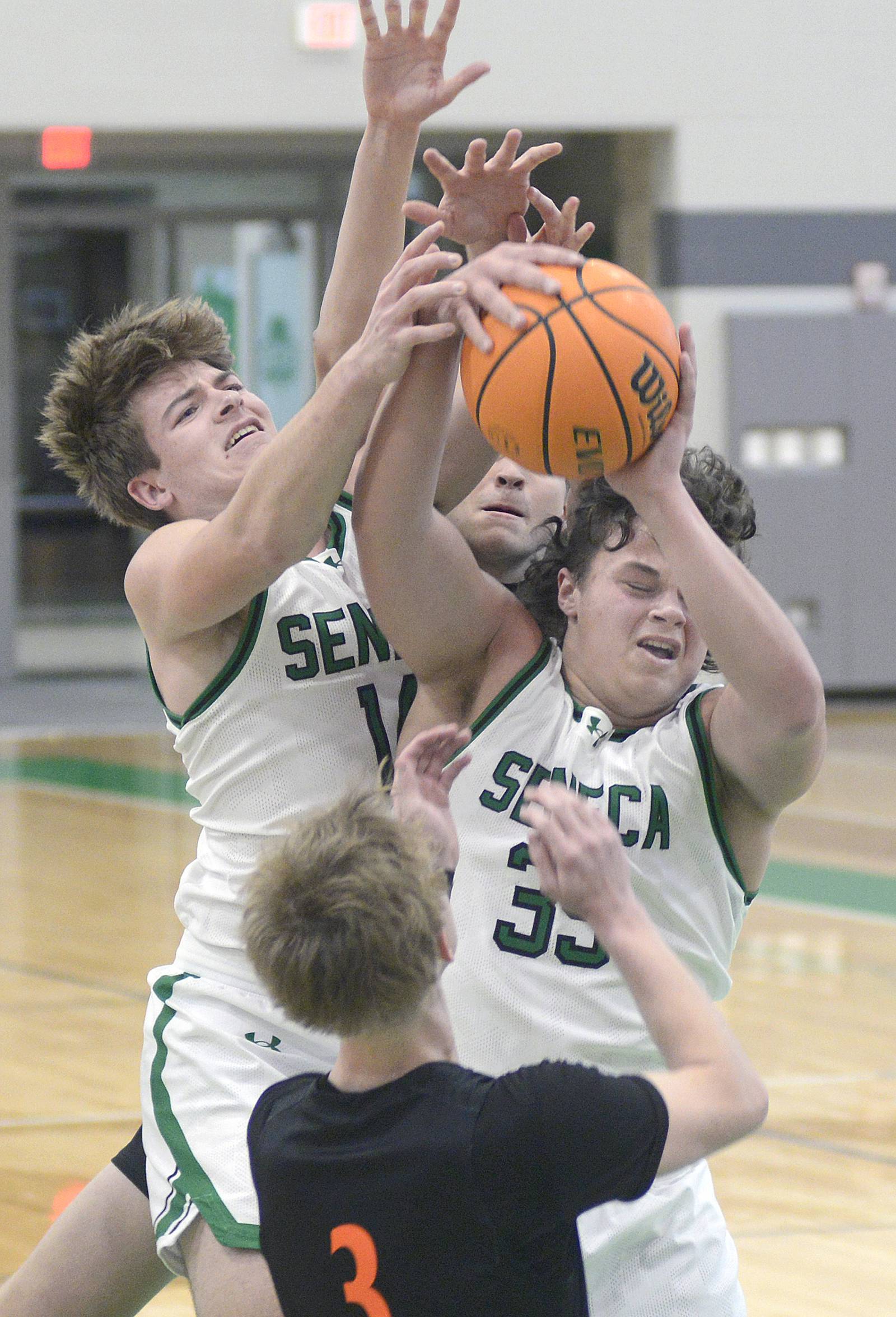 Brayden Simek, Seneca shoot past Sandwich in final minutes – Shaw Local