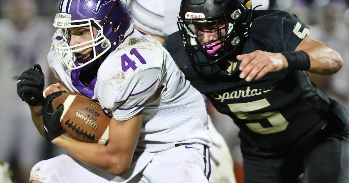 Photos: Sycamore football takes on Rochelle in homecoming game – Shaw Local