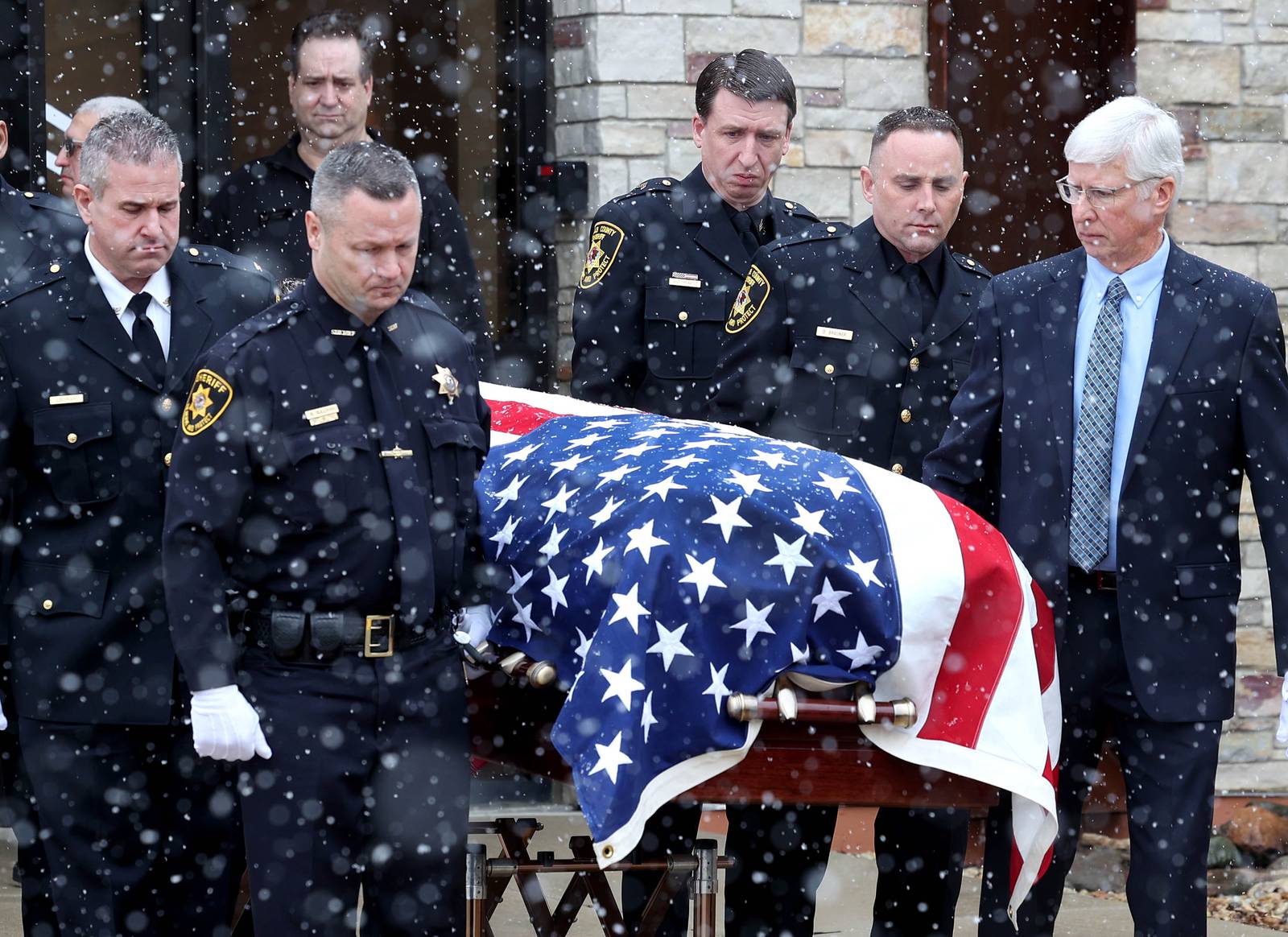 Remembering Sheriff Roger Scott: Hundreds attend funeral for longtime ...