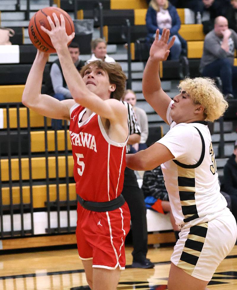 The Times Area Roundup: Ottawa boys slip past Sycamore for I-8 victory ...