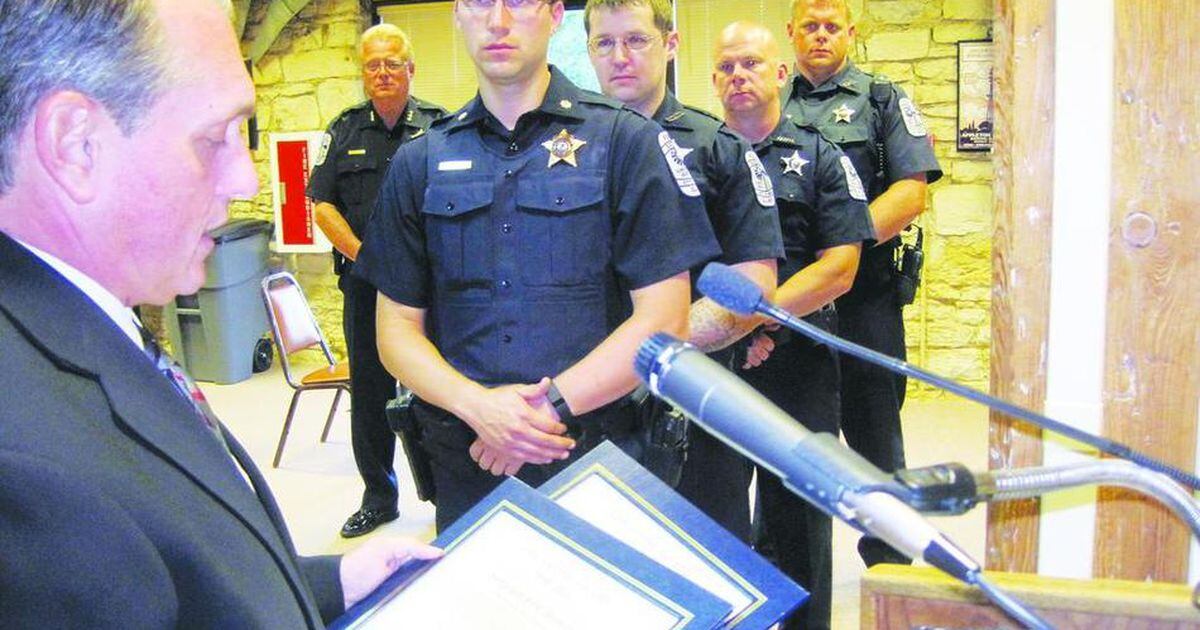 Batavia police ‘superbly’ handle suicidal man; honored by city – Shaw Local