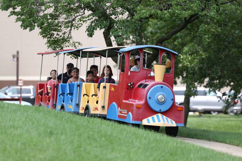Photos: Bolingbrook's Annual International Festival – Shaw Local