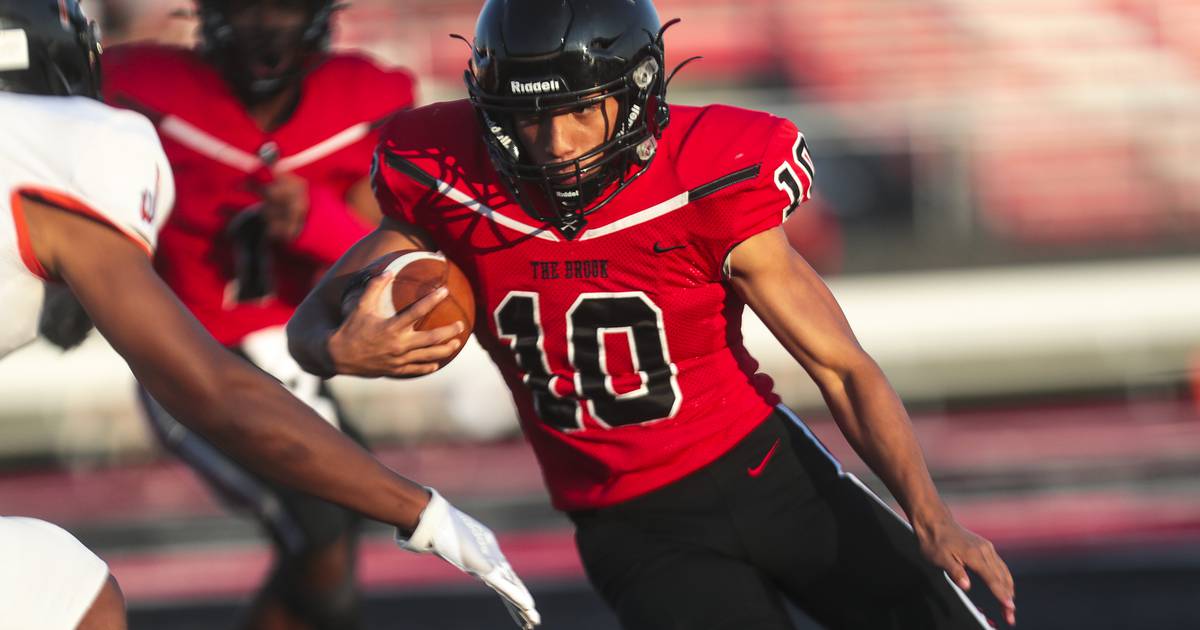 Photos: Bolingbrook vs Lincoln-Way West football – Shaw Local