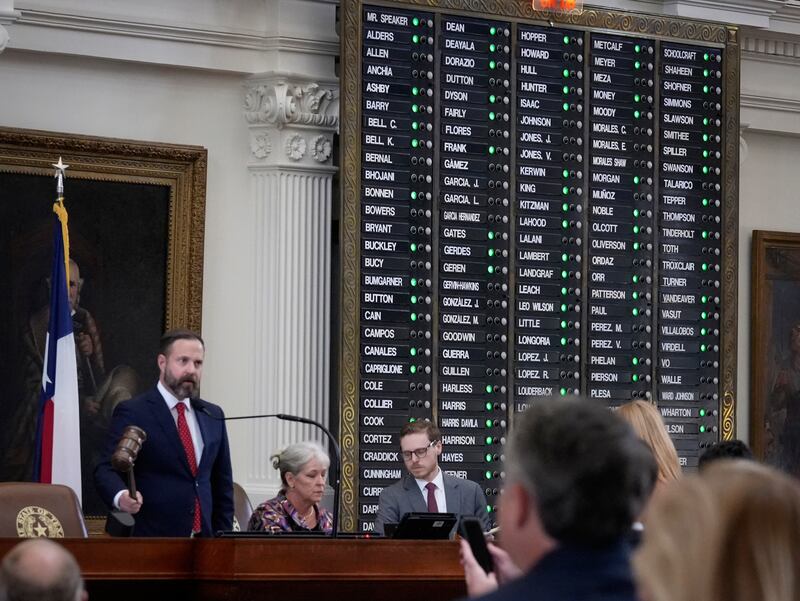 Democrats prevent Texas House from moving forward with Trump-backed ...