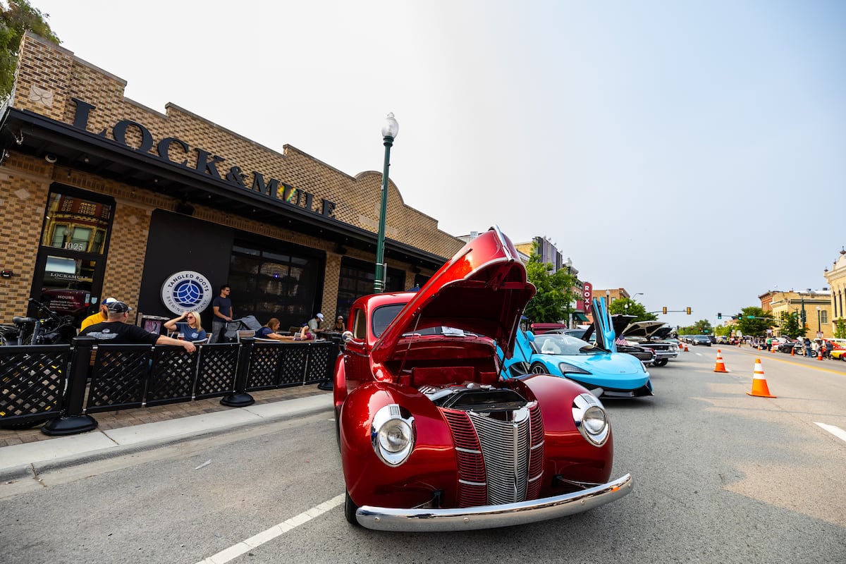 PHOTOS: Cruisin' into Lockport car show, outdoor concert – Shaw Local