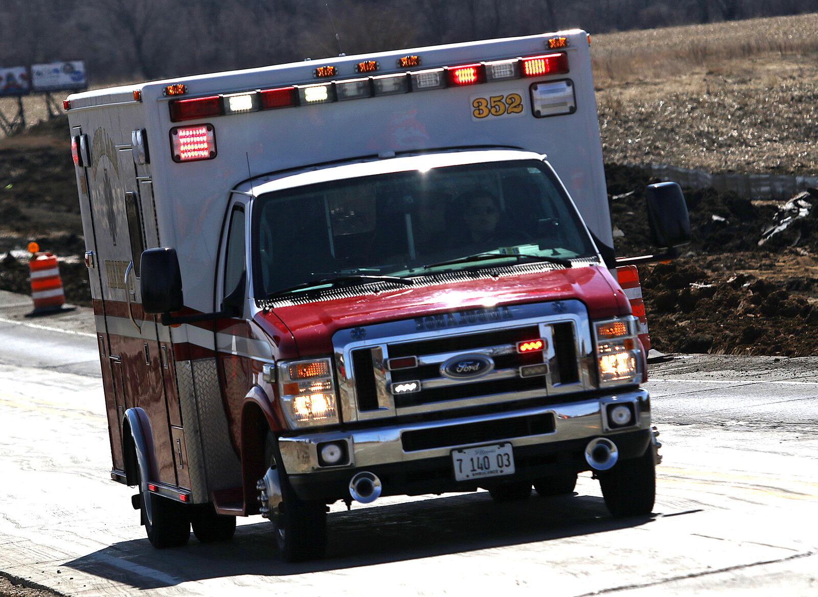 Van completely engulfed by fire Saturday along I-90 in Huntley – Shaw Local