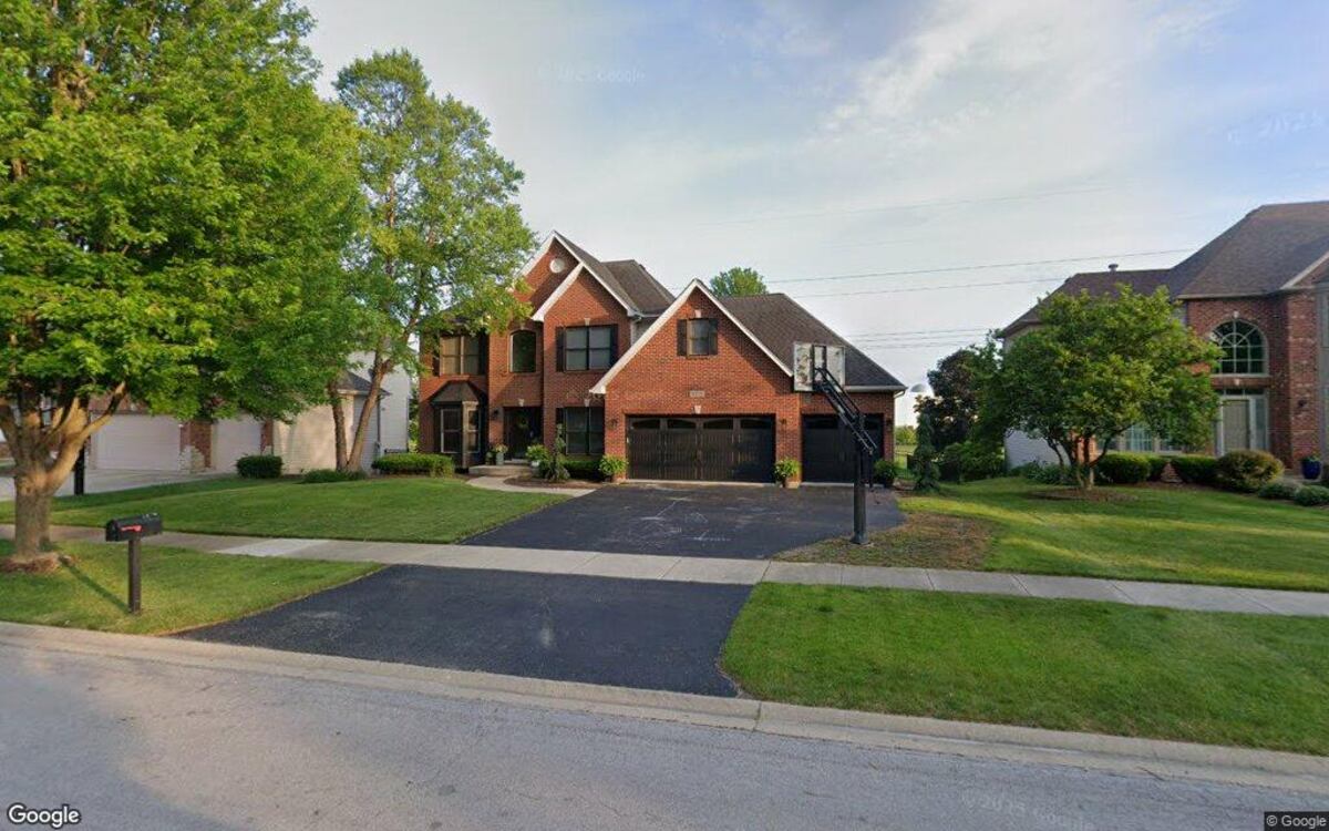 Naperville: Single-family home sells for $900,000 – Shaw Local