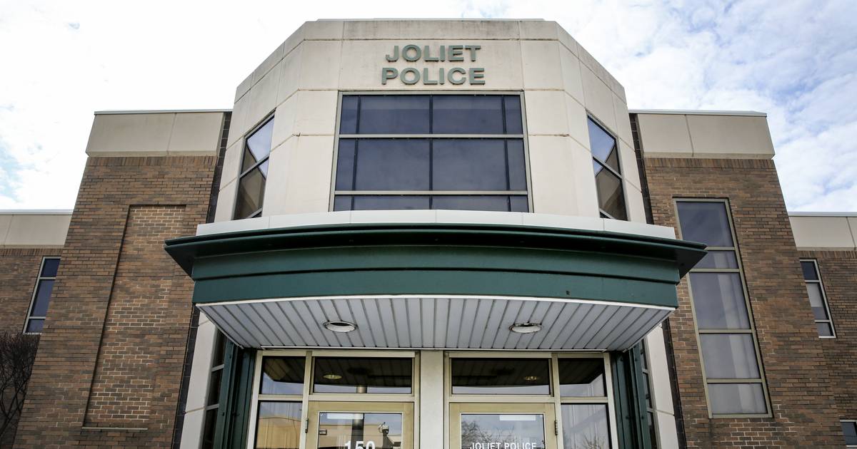 New group of Joliet police hires are all women, in apparent first for ...