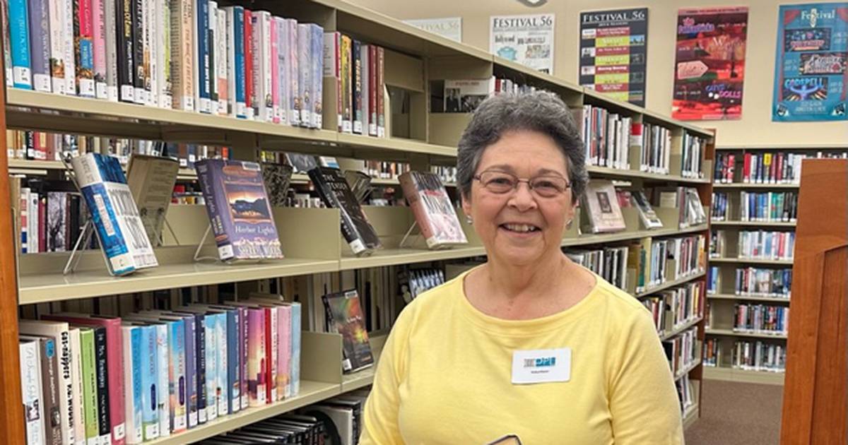 Friends of the Princeton Library recognize Mary Ann Smith as Volunteer ...