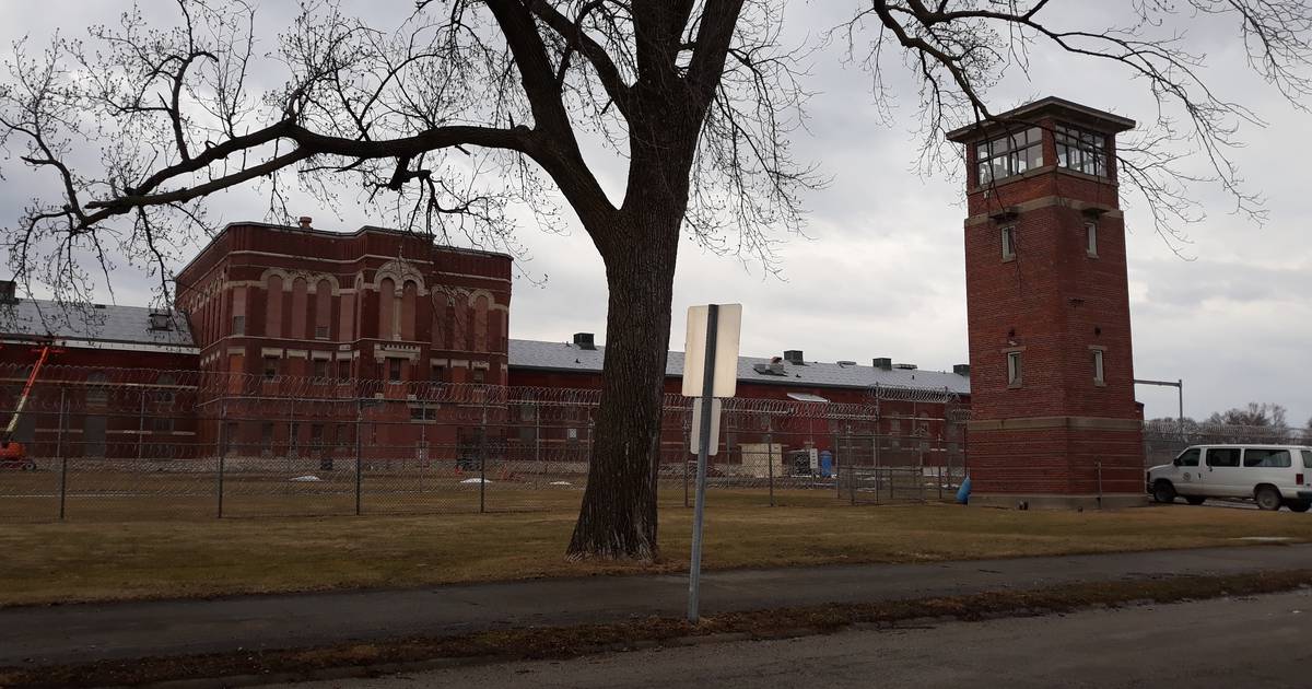 Pontiac Correctional Center uncertainty leads lawmakers to call for ...
