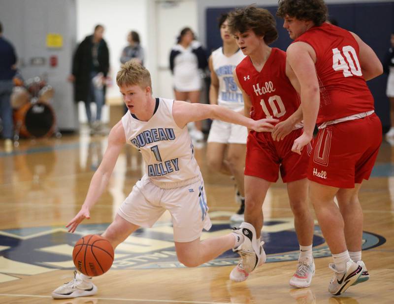 Photos: Hall vs Bureau Valley boys basketball – Shaw Local