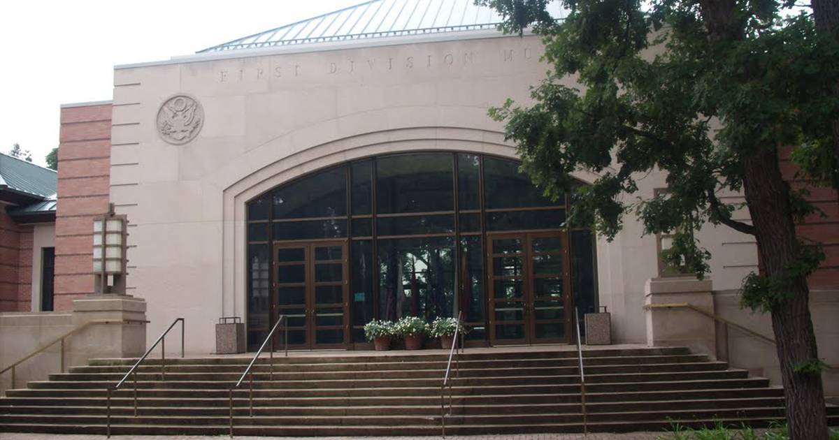 Cantigny to open new exhibit dedicated to legendary comedian Bob Hope ...