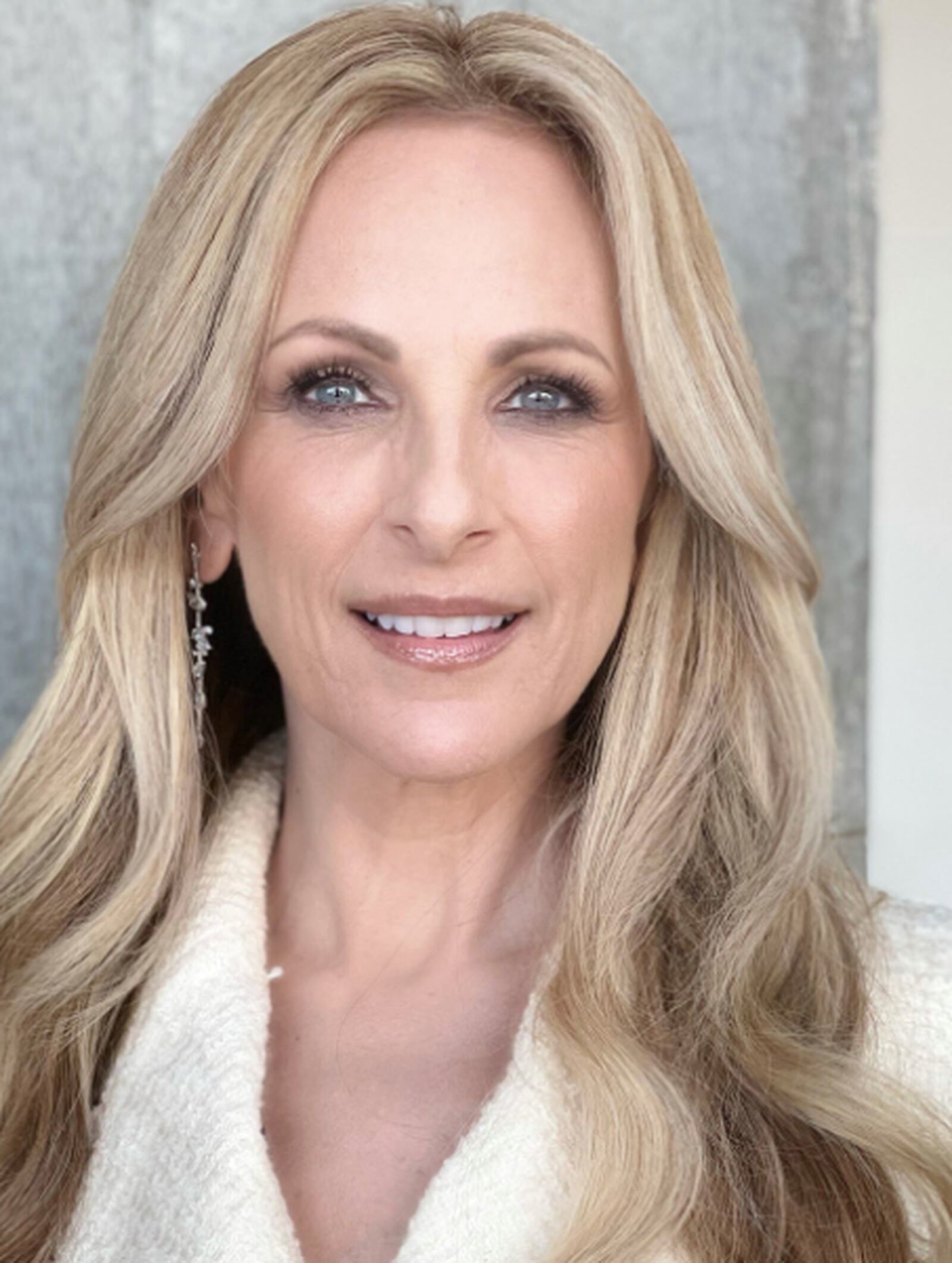 Elmhurst library to host actress, activist Marlee Matlin in online ...