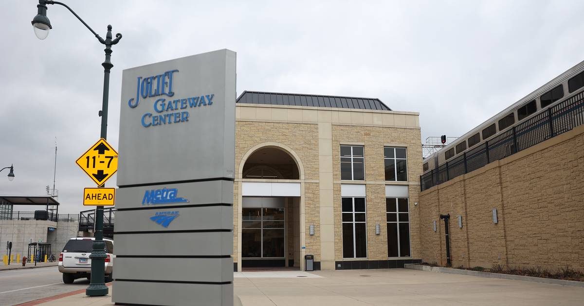 Joliet has vision of downtown redevelopment around Gateway ...