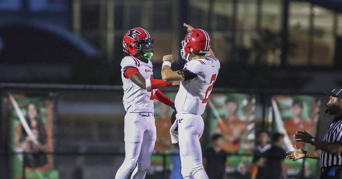 Jayden Ruth, Yorkville ride early big plays, smothering defense past ...