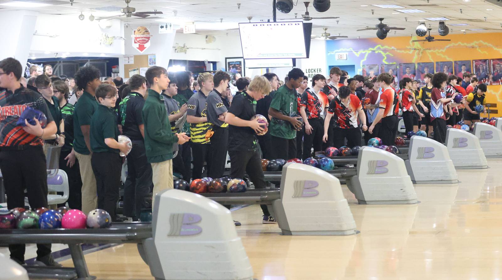 Host Cavaliers, Streator Bowlin’ Bulldogs roll out of L-P Regional ...