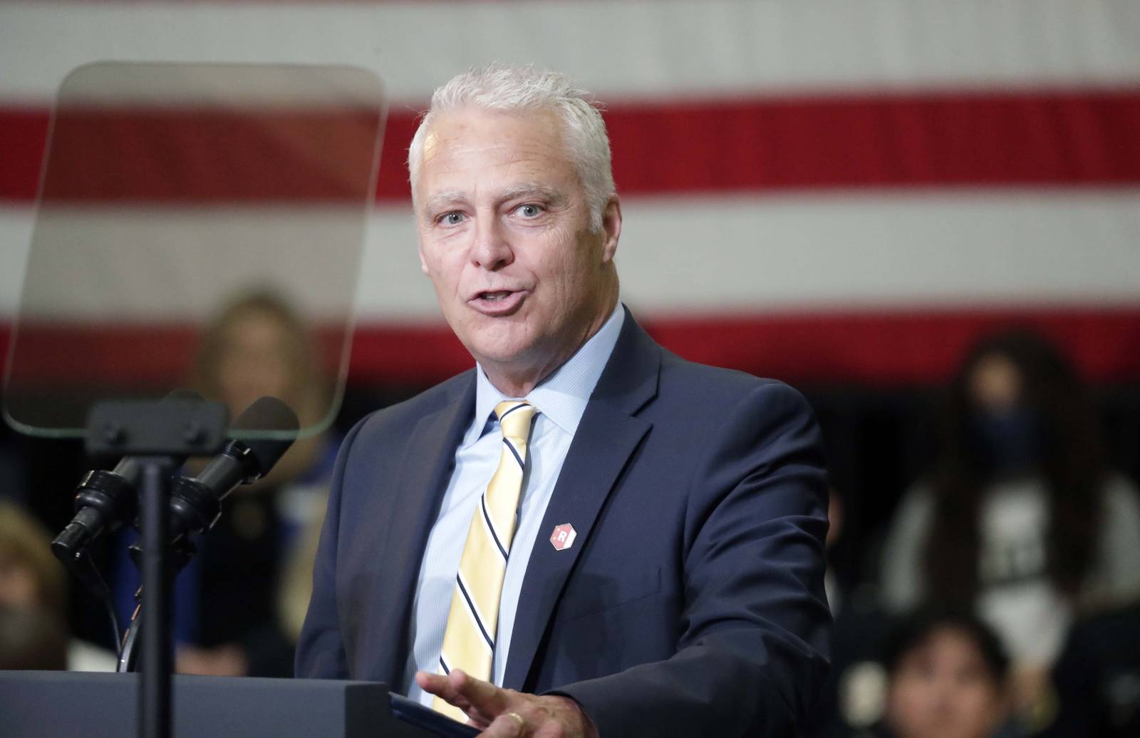 McHenry County College president gets contract extension; pay now tops ...