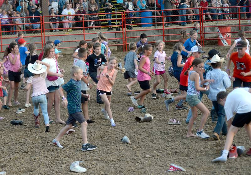 Photos: Ogle County Fair Rodeo – Shaw Local