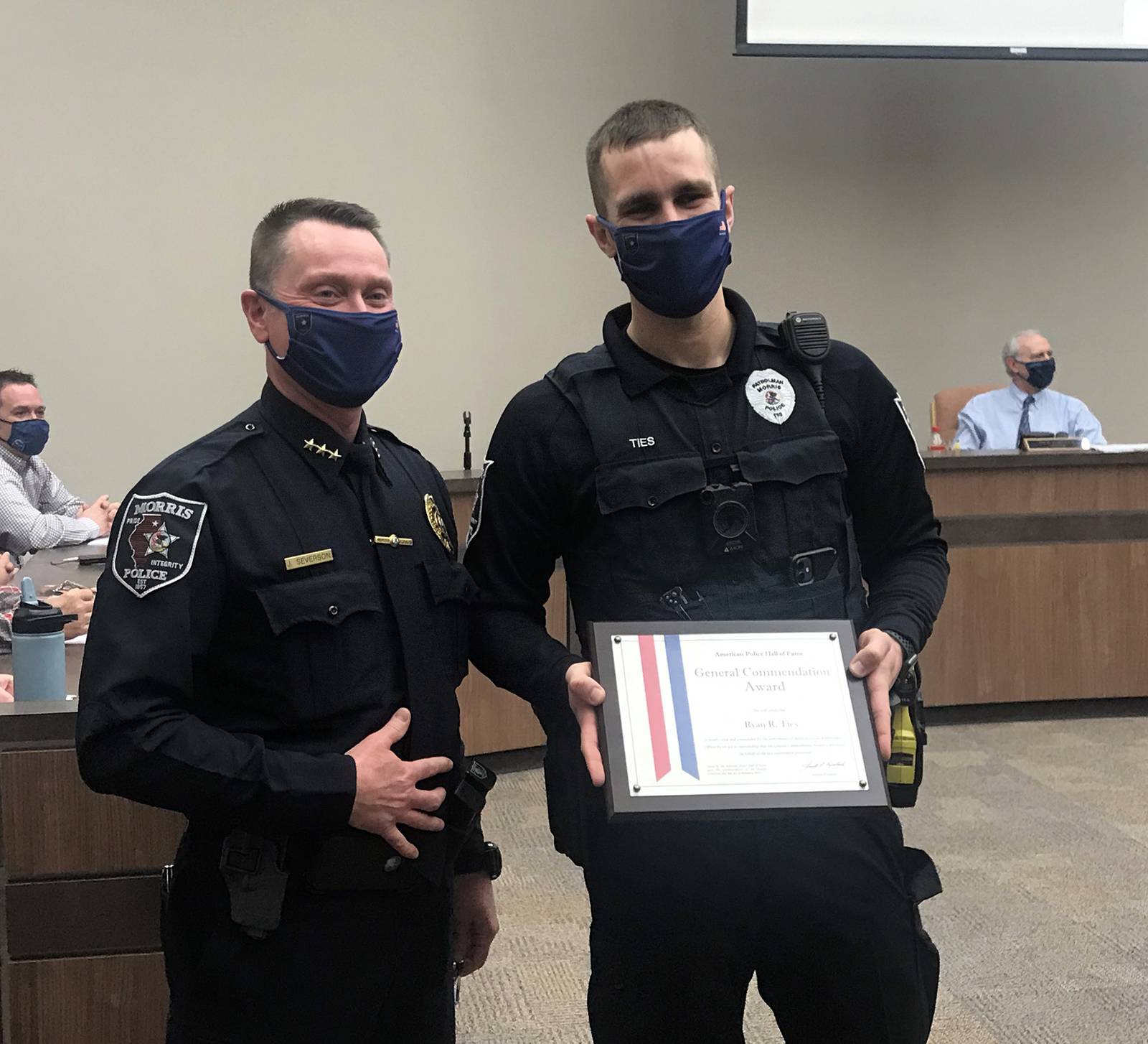 Morris honors top cops – Shaw Local