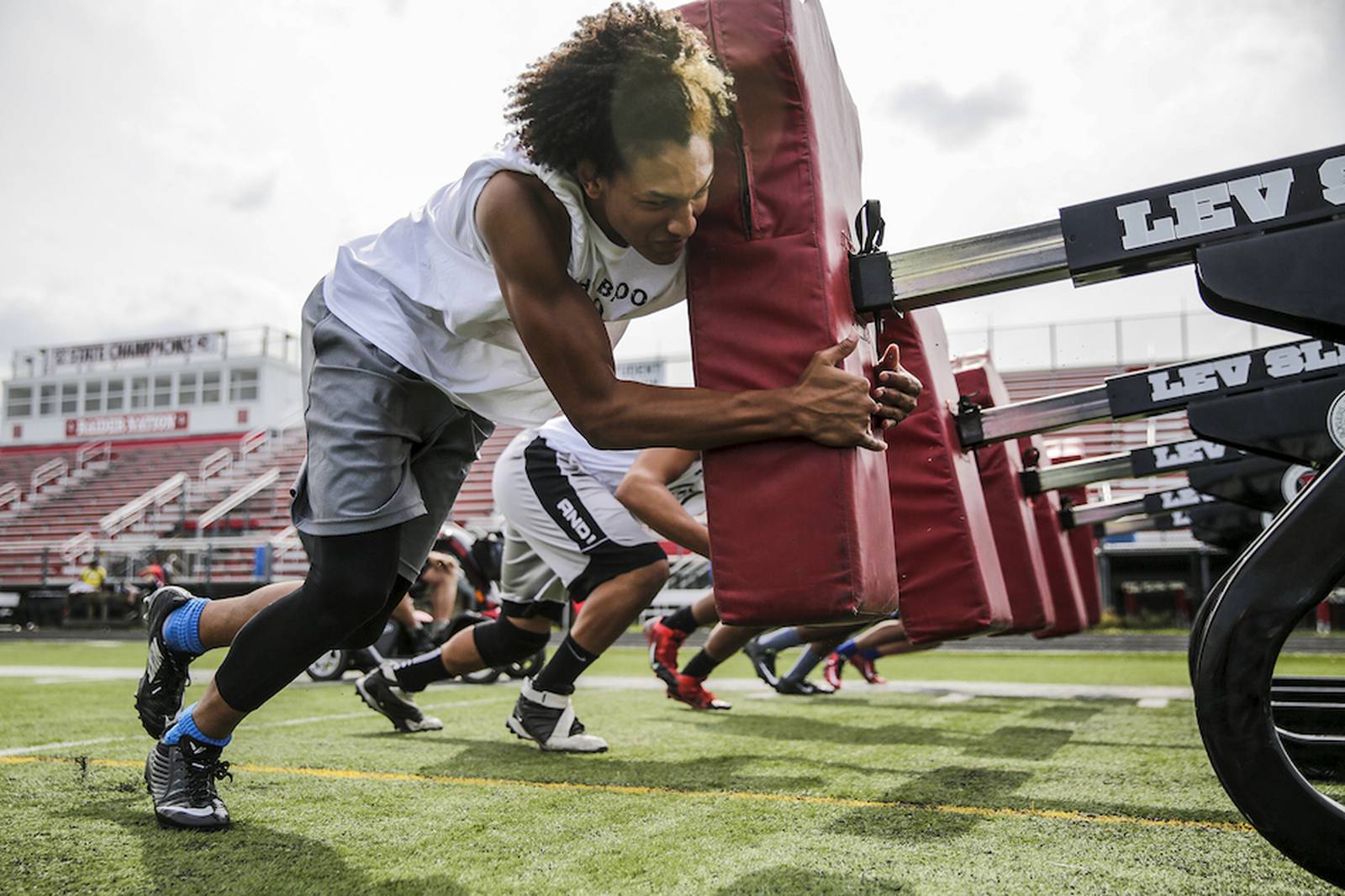 Borland in spotlight as Bolingbrook refuels – Shaw Local