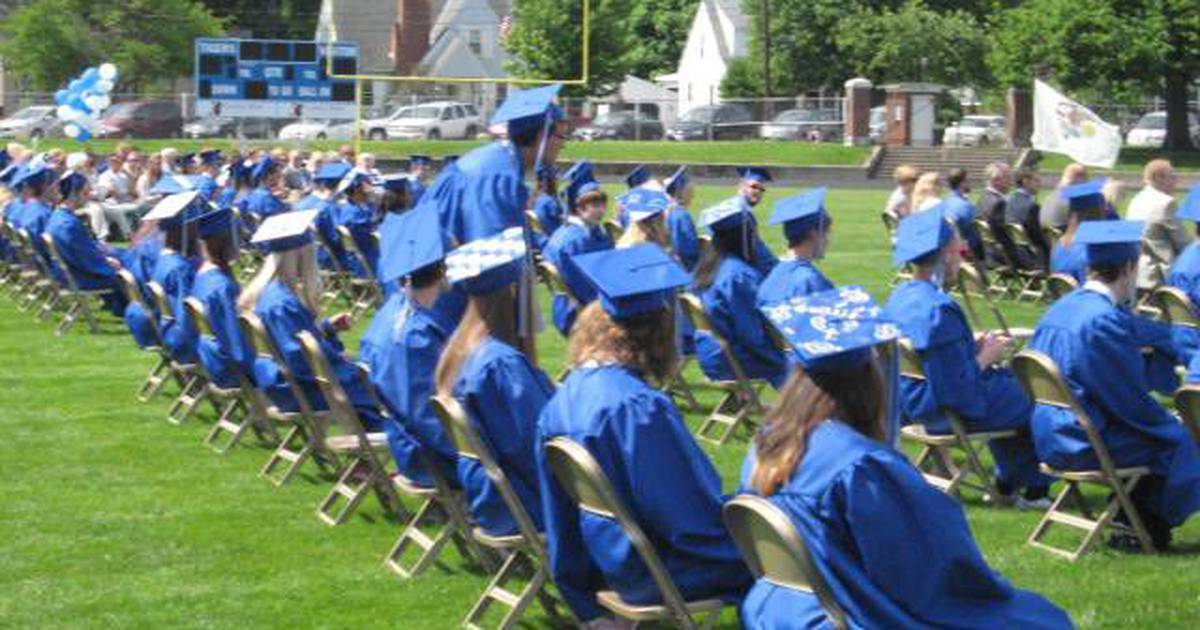 Princeton High School Board sets May 22 graduation date – Shaw Local