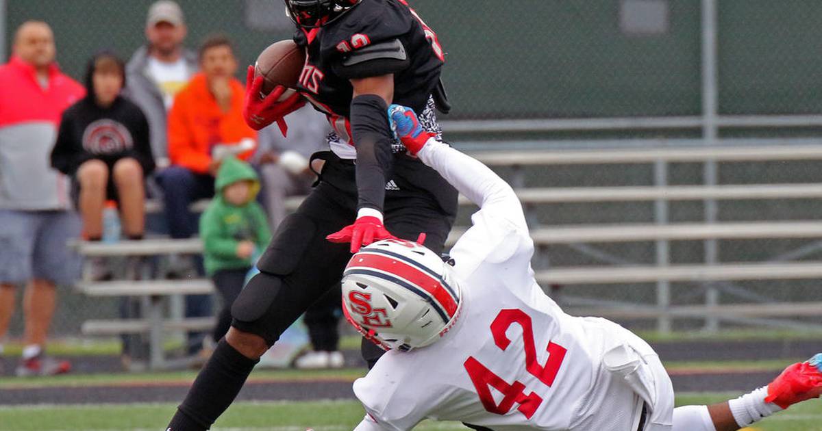 Deon Cook first to score on South Elgin, but it's not nearly enough for ...