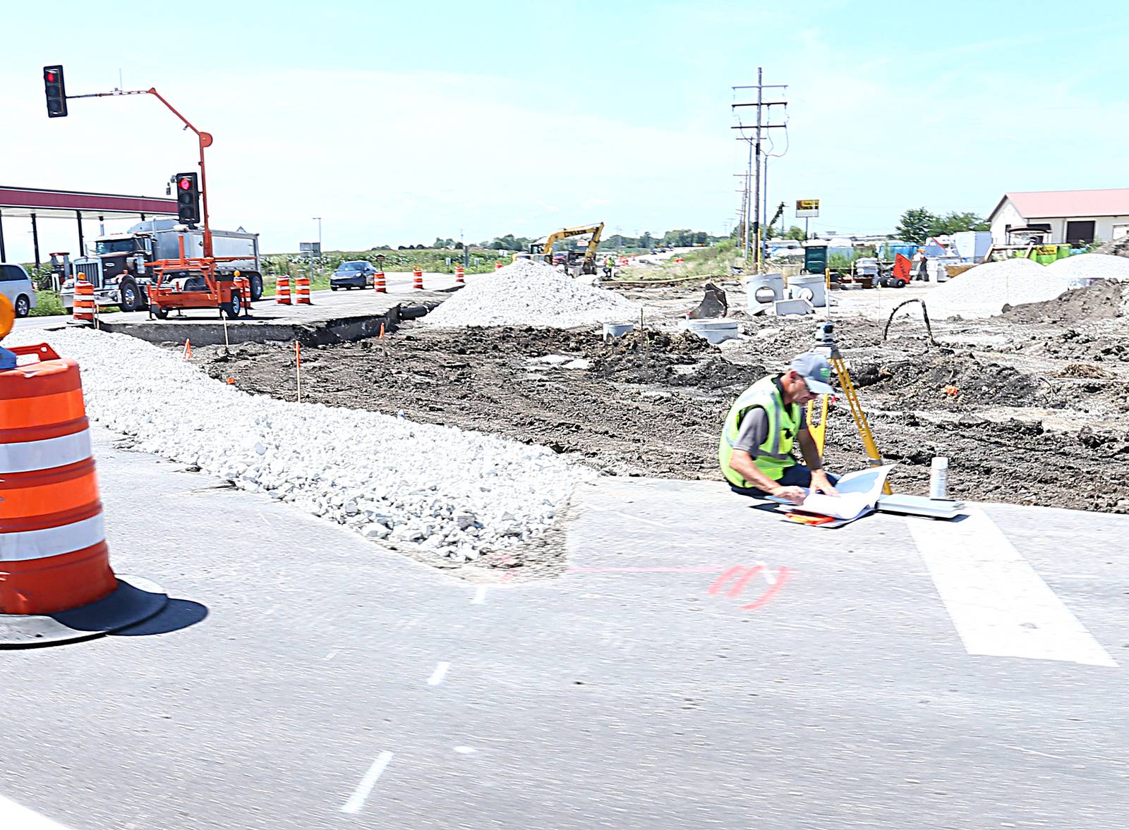Work at Utica roundabout progresses – Shaw Local