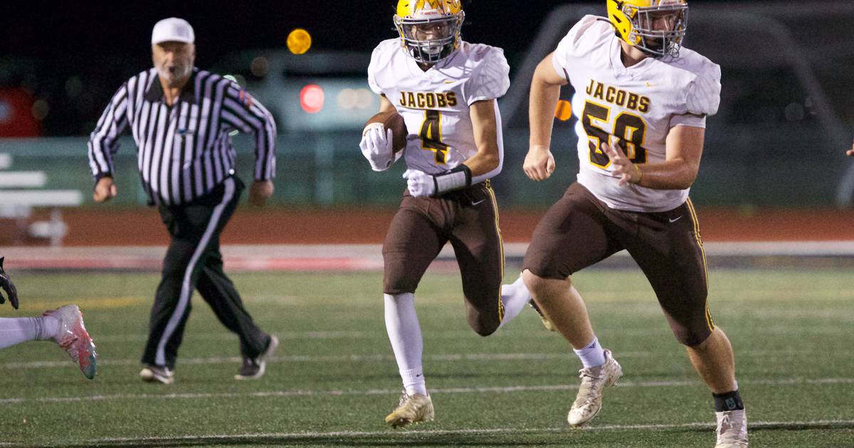 Live Coverage, Scores: Week 7: Cary-Grove vs. Jacobs football – Shaw Local