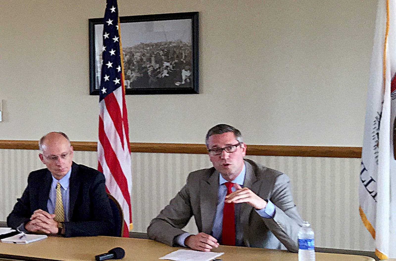Illinois Treasurer Michael Frerichs attends NIU roundtable on MAP ...