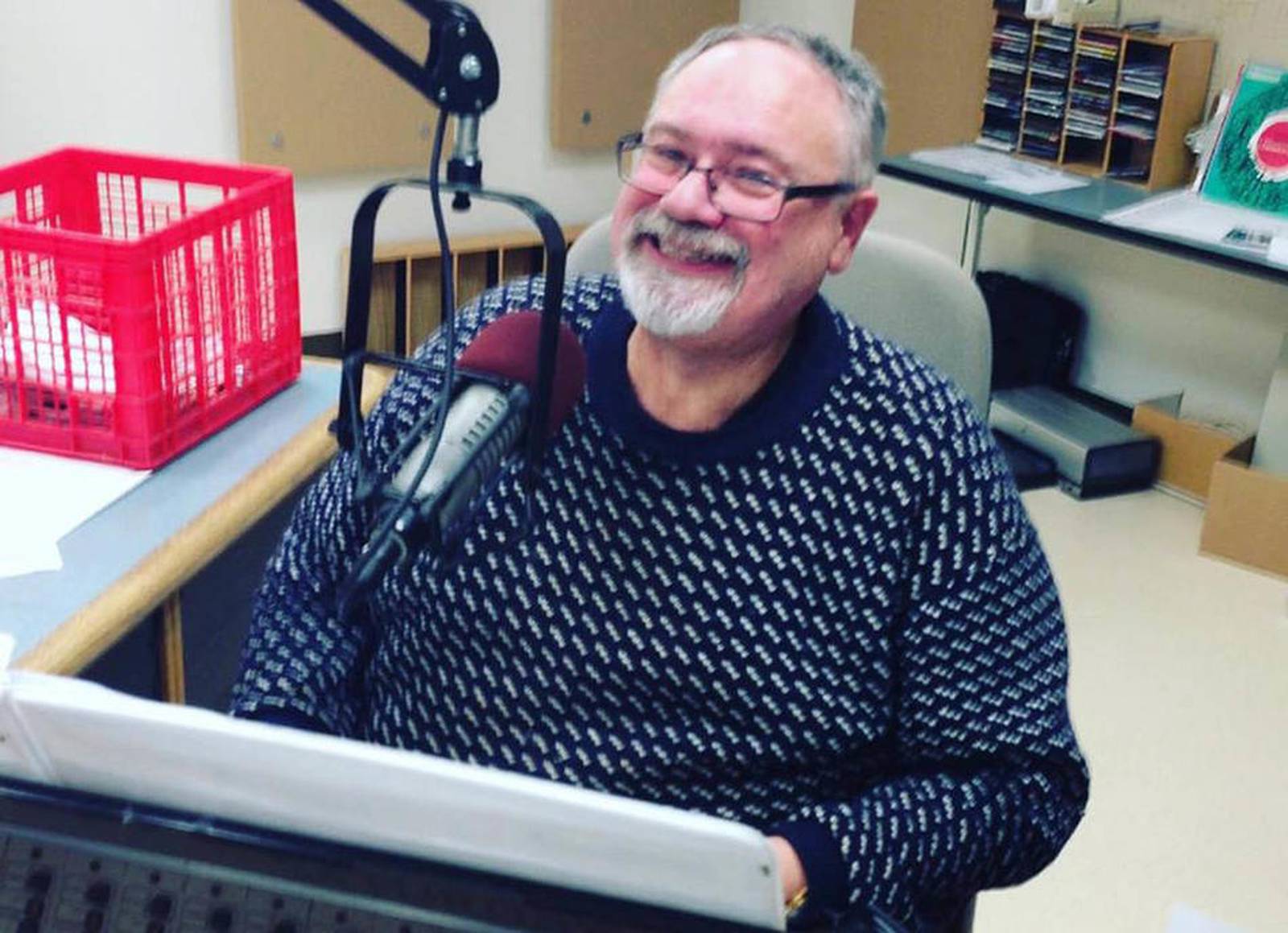 Longtime WDCB radio host remembered for passion for the blues – Shaw Local